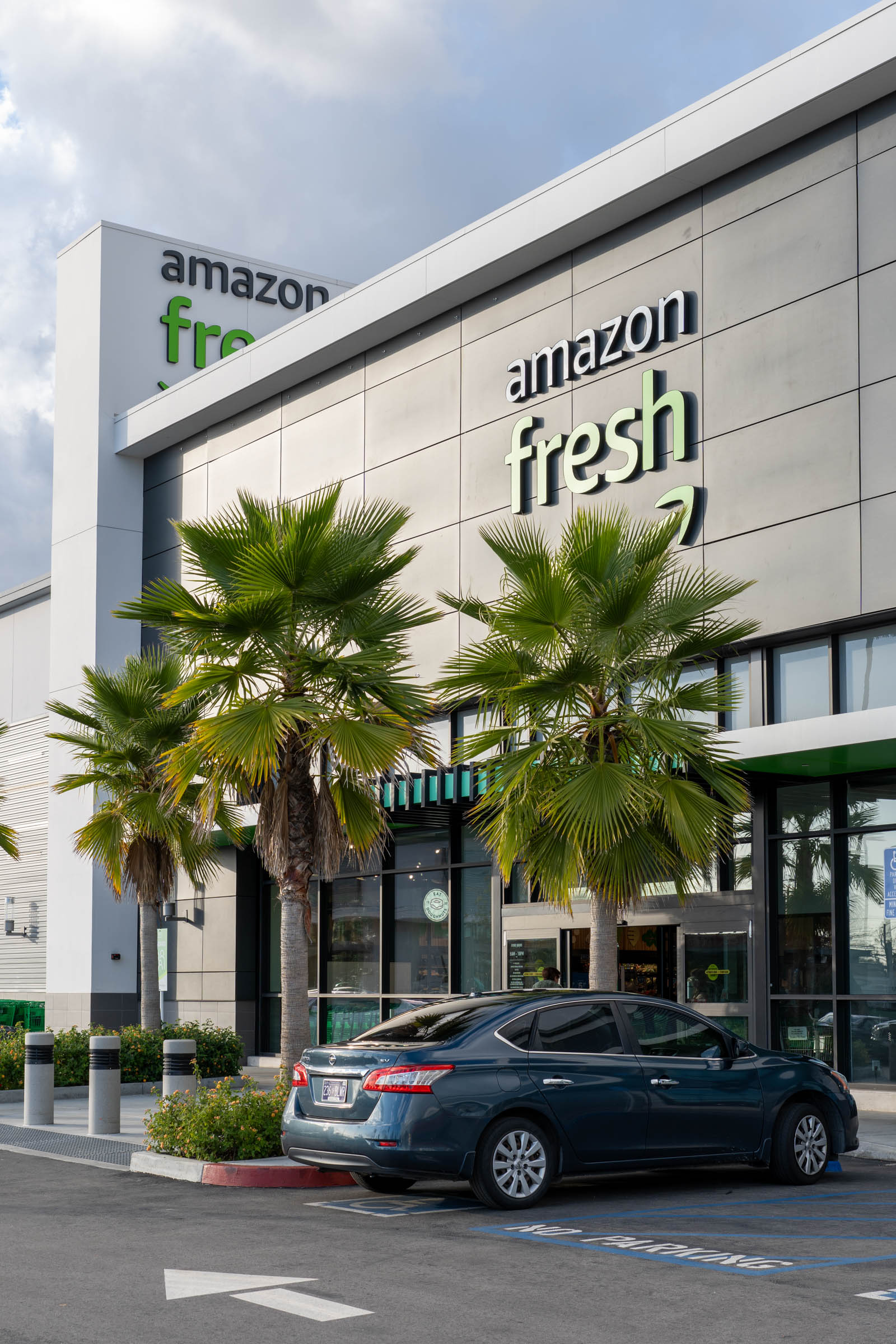 Amazon Fresh Pasadena - MMA Architecture